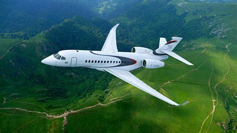 Laile Du Dassault Falcon 5x Prend Forme à Martignas