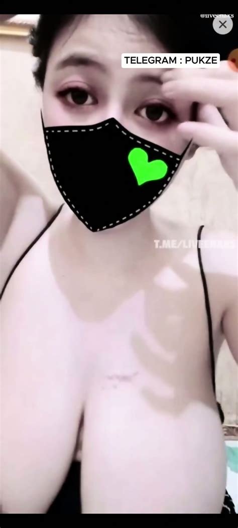 Si Cantik Punya Toket Super Besar Bikin Nafsu Eporner