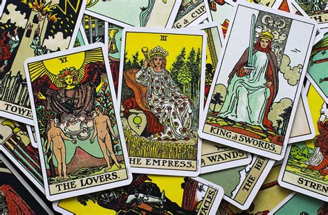 Your Tarot Guide Intro To Tarot Meanings Tarot Technique
