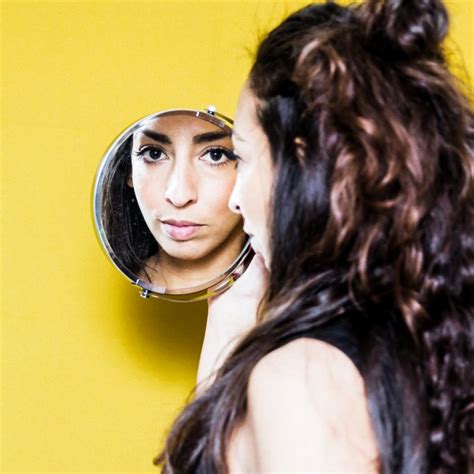 Zarah 3 Photos Nichon