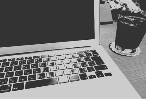 【laravel】laradockの開発環境でmysqlコンテナが全く起動しなくなった件 Points And Lines