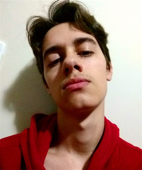 Thiago Almeida Medium