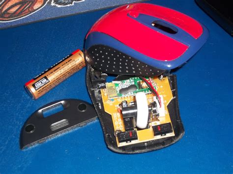 broken mouse 2 by ameblaziken004 on deviantart