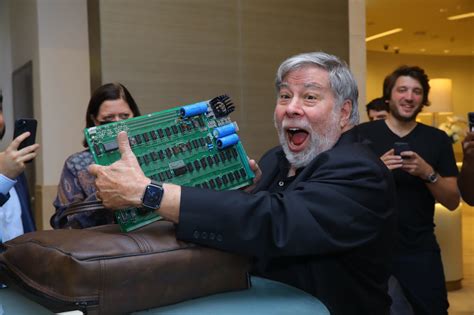 An Apple 1 Signed By Steve Wozniak Is Being Auctioned For An Estimated 480 000 Techspot
