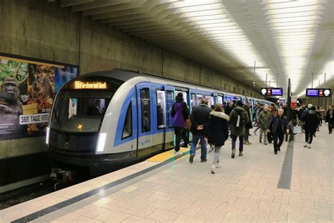 New Metros For Munich First Reordered Siemens C2 Trains In Service