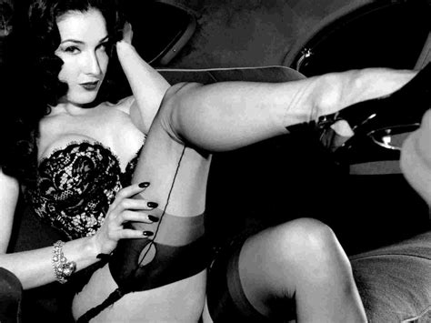 Vintage Photos Of Hot Girls Vintage Photos Of Hot Girls