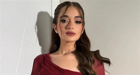 ملك أحمد زاهر تكشف سر تأخر ارتباطها والدي الحب الأول والأخير