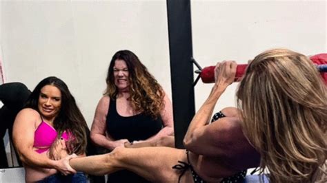 Breaking Rules And Ribs 1050 Hd Hollywoods Official Clip Store