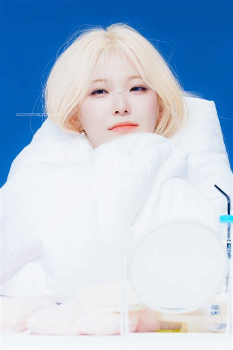 포대기에 싸여있는 애기같네 연예인잡담 에펨코리아