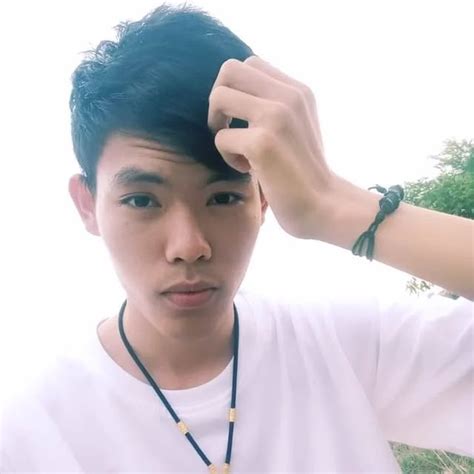 ภูมิ ลั่นล้า Poompmg • Threads Say More