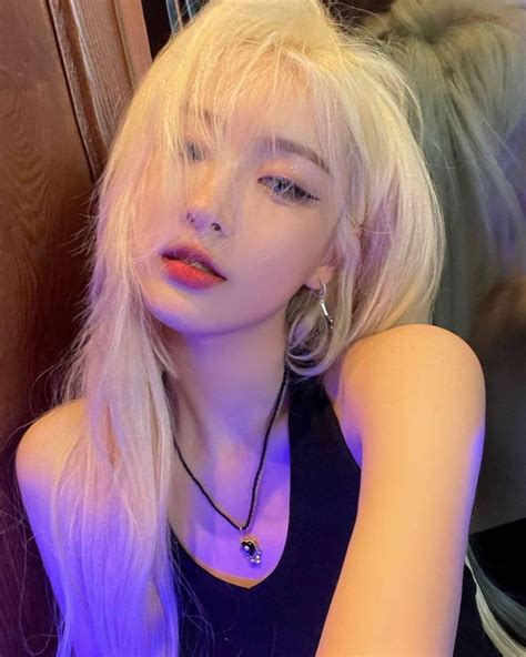 Girl Weibo Panosundaki Pin Saç Güzellik Asyalı Güzellik