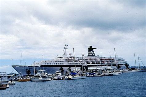 Debut Del Meridian Primer Barco Celebrity Cruises 1 Marzo 1990