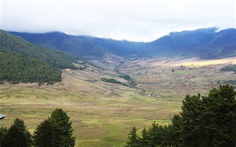Phobjikha Valley Travel Guide