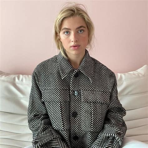 Fw22 • Instagram Anais Gallagher Anais Fashion