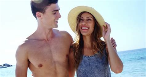 52 032 Couples Love Without Clothes Women Videos