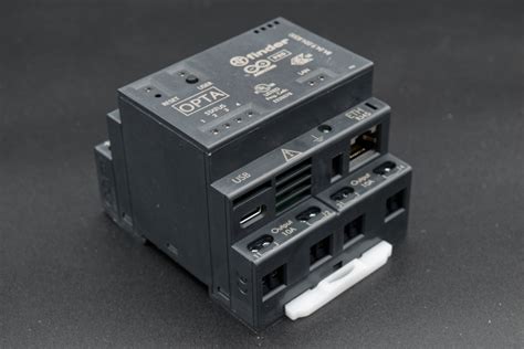 Finder Opta Lite Arduino Opta Lite Programabilni Relej Recenzija