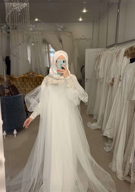 Pin by afruza on Мусульманские свадебные платья | Wedding dress outfit ...