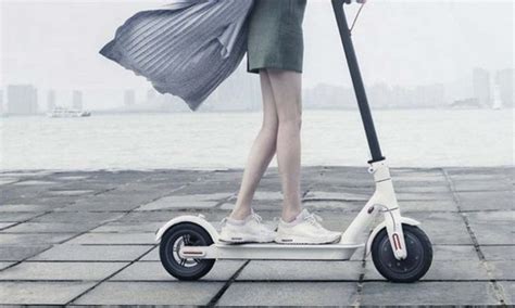 Как накачать колесо электросамоката переднее или заднее