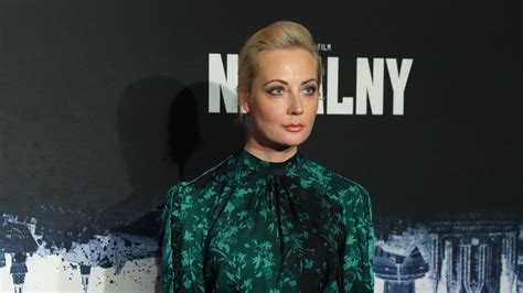 Съпругата на Навални ще присъства утре на Съвета по външни работи на ЕС Новини бг