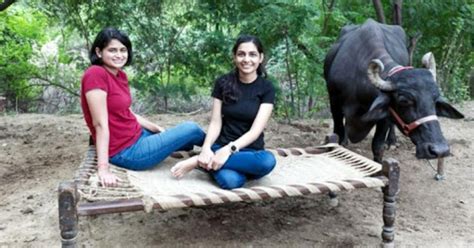 IIT babes न कर दय कमल पशओ क खरदन बचन क लए बन डल App रवनय 565 करड ह