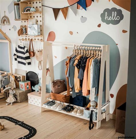 مدل ویترین لباس فروشی بچه گانه