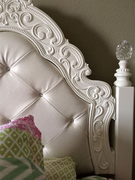 Princess Bed In White Furniture Row Oak Express White Bedroom Decor