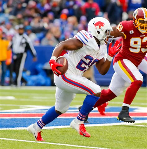 Download Devin Singletary Buffalo Bills Action Run Wallpaper