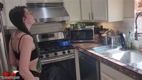4K Roleplay Custom Cooking For My Babefriend FAPCAT
