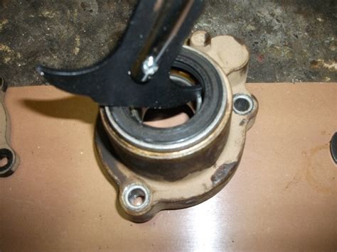 Changing Rear Diff Drive Shaft Seal Procedure With Pics No Need To Remove The Rear Diff