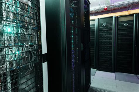 what are the advantages of a cloud operating system