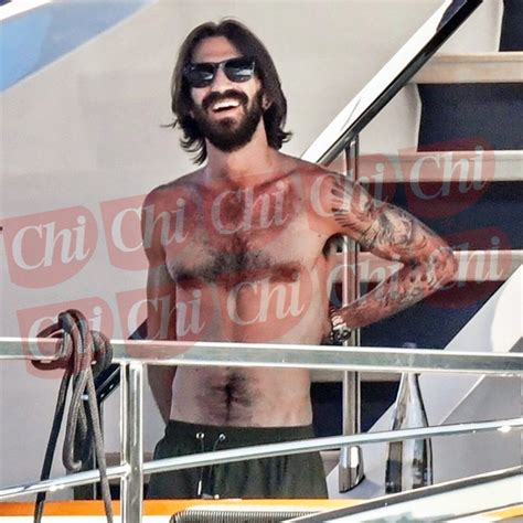 Leonardo Del Vecchio Le Prime Foto Con La Figlia Bianca Chi Magazine