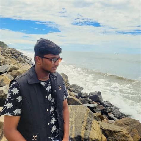 Faizul ️ Yoursfaizul • Threads Say More