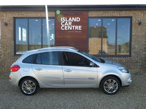 2011 Renault Clio Sport Tourer 16 Vvt Dynamique Tomtom Auto 5dr In