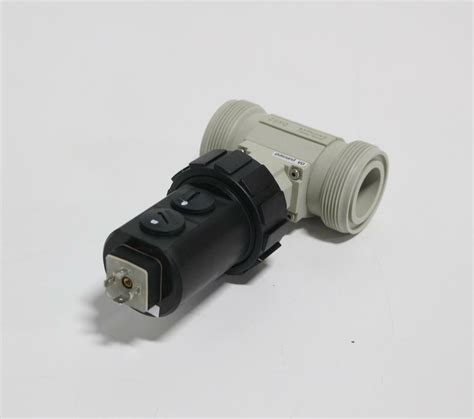 Burkert 8223 Fkm Pp Digital Inductive Conductivity Meter W Insertion Fitting