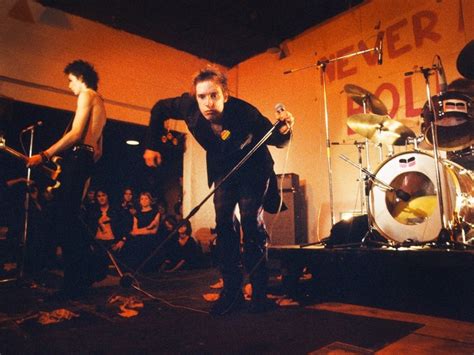 Sex Pistols Icon Steve Jones La Storage Unit Hit By Thieves
