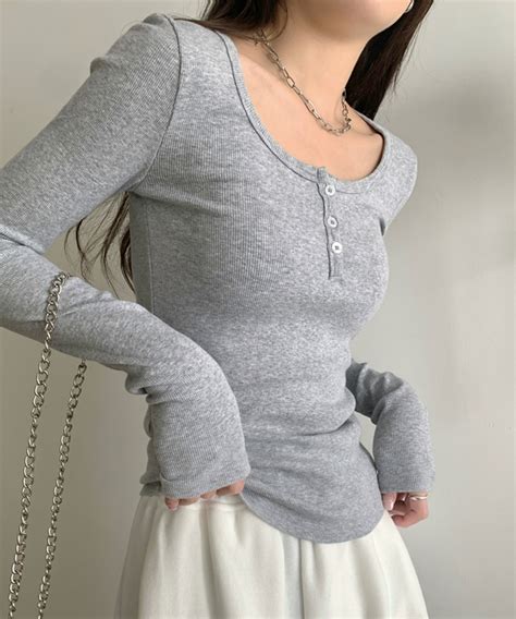 포앤바이앤 오늘출발 서머 시즌오프 세일 그레이 S 기본티 추천 반단추 베이직 긴팔 티셔츠 라운드넥 잔골지 단색