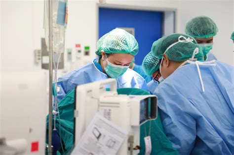 โรงพยาบาลมหาวิทยาลัย โรงพยาบาลมหาวิทยาลัยเทคโนโลยีสุรนารี