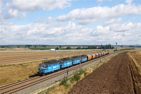 ČDC 240 007-5, 240 045-5, 240 044-8 en 240 065-1 bij Bošil… | Flickr