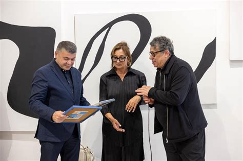 ქუთაისის ️ქუთაისში დავით კაკაბაძის სახელობის სახვითი ხელოვნების გალერეაში თანამედროვე