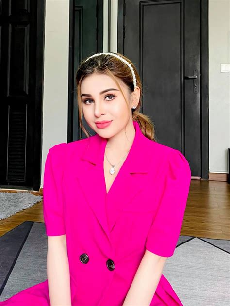 ស្រស់ស្អាតប៉ុណ្ណឹងហើយ ដេននី ក្វាន់ រត់ទៅកែសម្ផស្សថែមទៀត Khmerload Cambodia Latest News