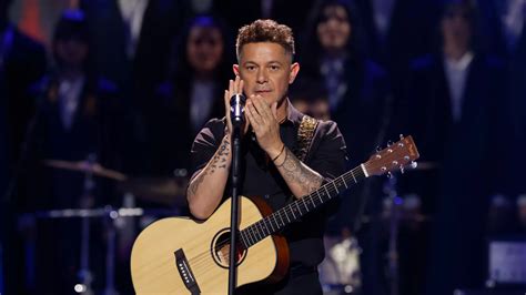 Alejandro Sanz Estrena Nuevo álbum Y Sigue Conquistando El Mundo
