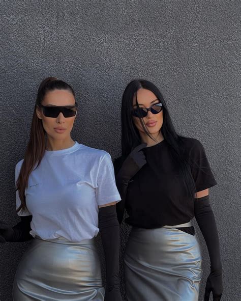 ლამაზი დედა შვილი თუ დები“ ბათუმელი მოდელი დედასთან ერთად გადაღებულ ფოტოებს აქვეყნებს Marao