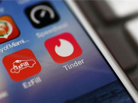 Sex Panic Button Tinder Wants To Protect You During Unsafe Dates
