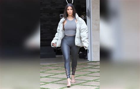 Kim Kardashian Looks Flawless In Skintight Leggings After A Gym Workout