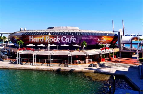 Live Music Dining And Drinks In Miami Fl Hard Rock Cafe Miami