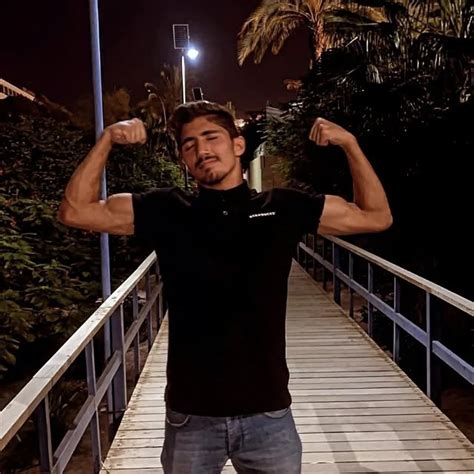 Ahmad Awartani A7mad Awartani • Instagram Photos And Videos