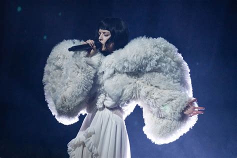 The Marias Maria Zardoya Plays Radiohead Nude On Not For Radio Tour