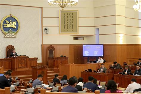 Vip76 Mn УИХ Улс төрийн намын тухай хуулийг хэлэлцэж байна