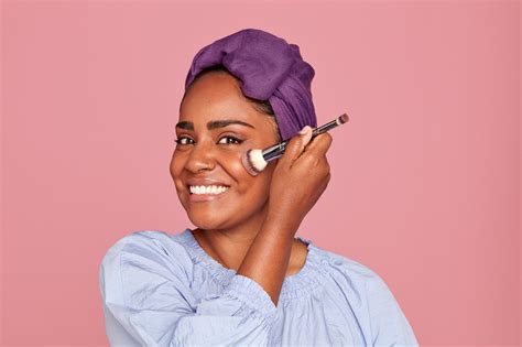 Nadiya Hussains First Beauty Campaign For It Cosmetics Popsugar Beauty