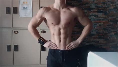 Hot Asian Muscle Stud Showing Thisvid Com